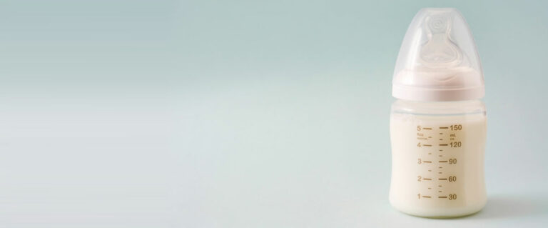 Comment bien préparer un biberon ? - Aliments de l'enfance